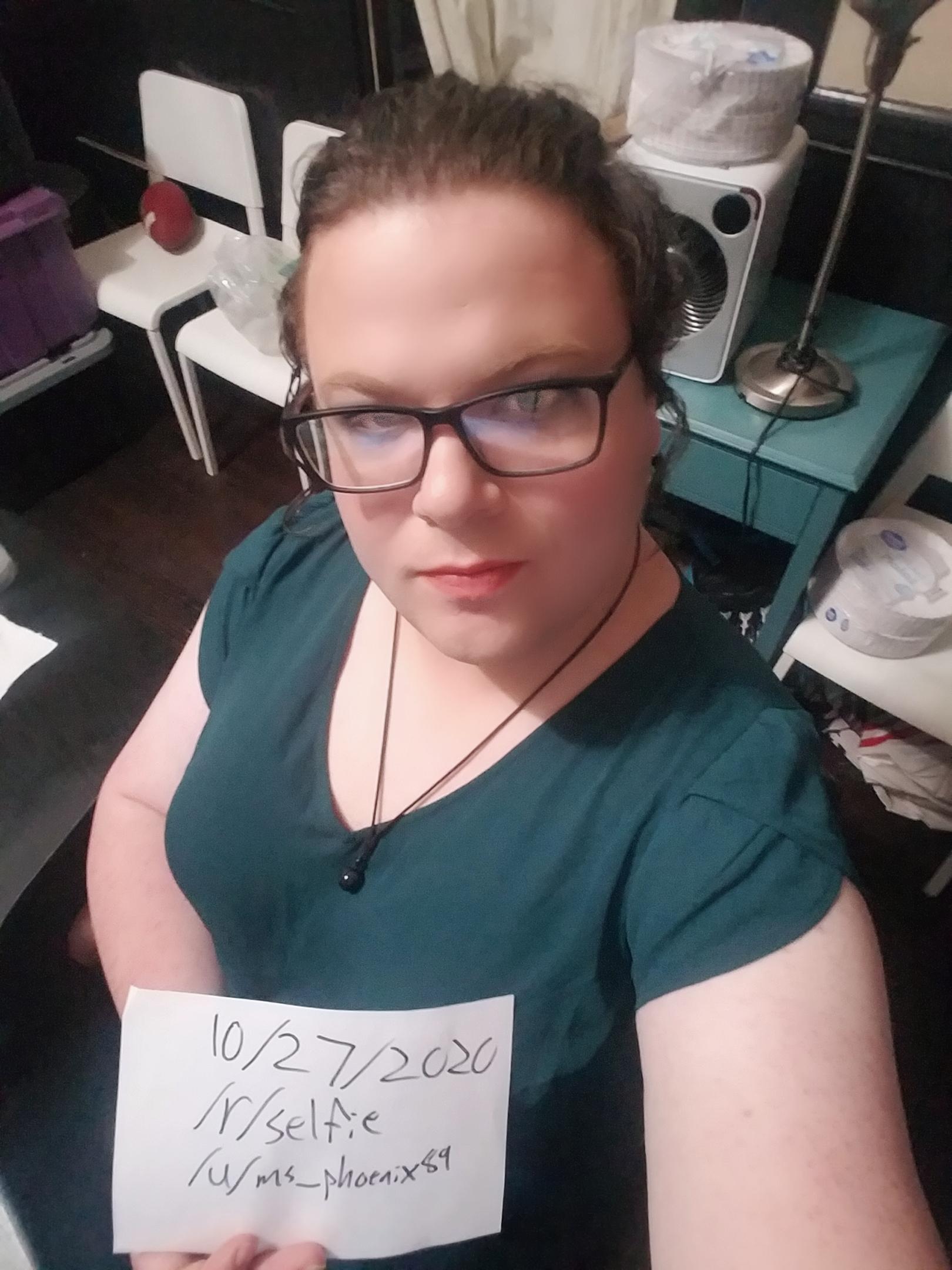 Verify me please? | Scrolller