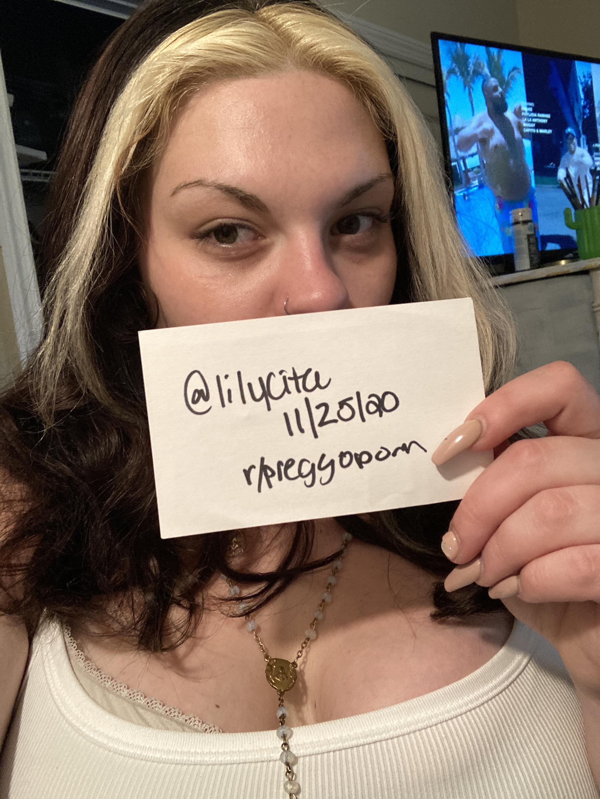 Verify meeee | Scrolller