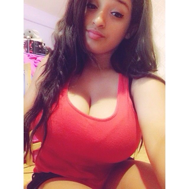 Very busty | Scrolller