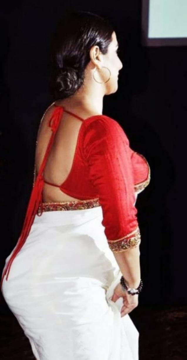 Vidya माँ 🤤 ufff | Scrolller