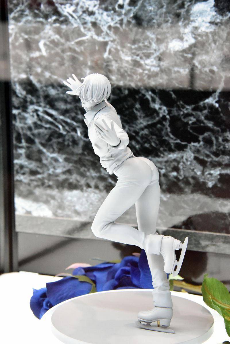 Viktor G.E.M. series prototype figurine | Scrolller