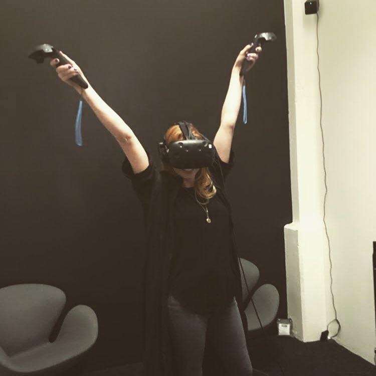 Virtual Reality Kari | Scrolller