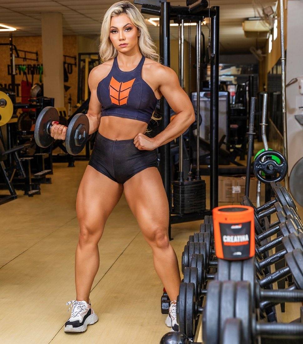 Vivi Winkler | Scrolller