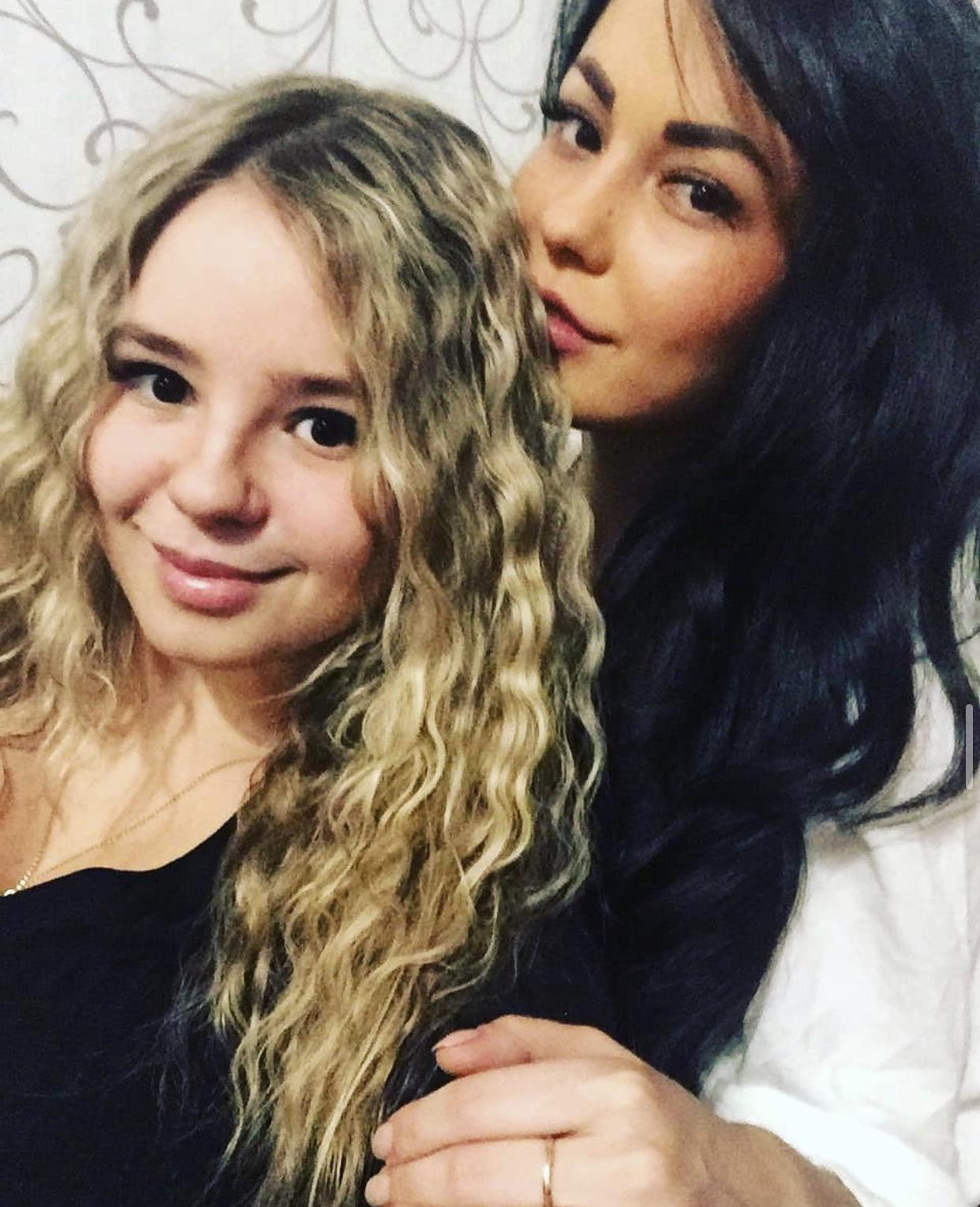 Vivian rare candid | Scrolller