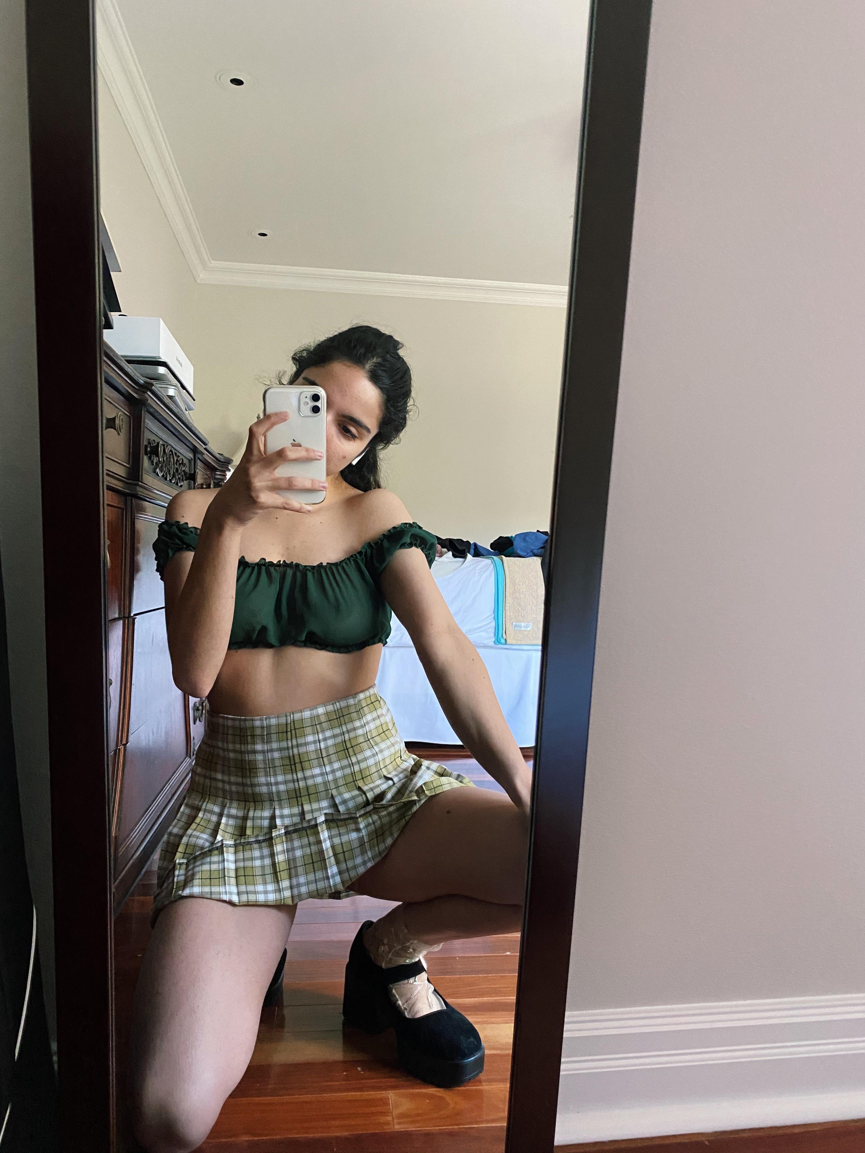 waiting for a simp | Scrolller