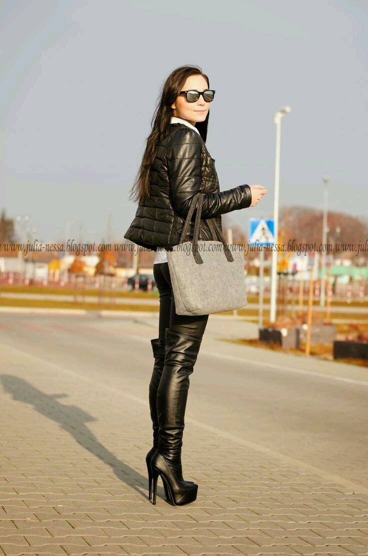 Waiting for the bus | Scrolller