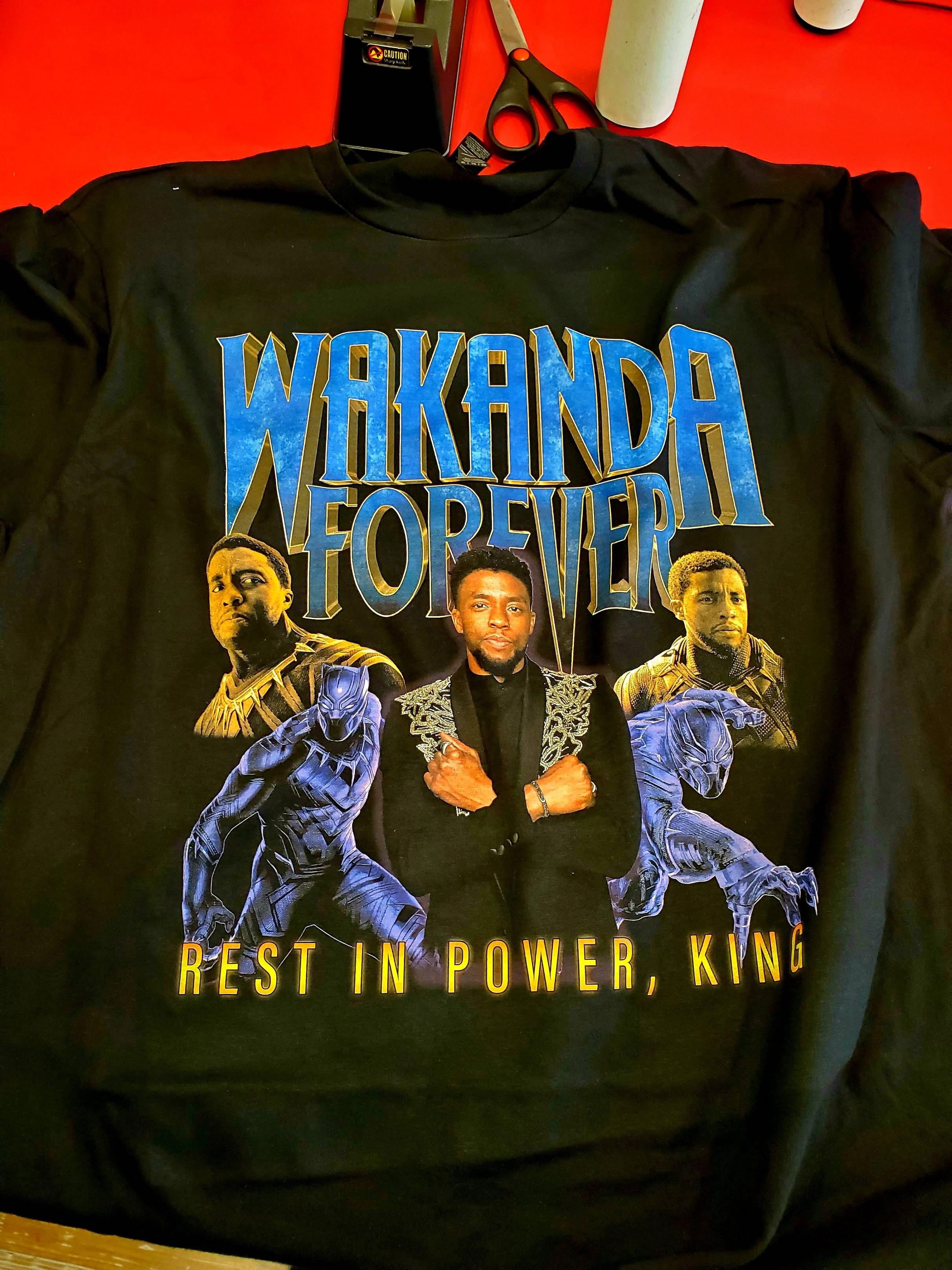 Wakanda Forever Tshirt I made to commemorate the King | Scrolller