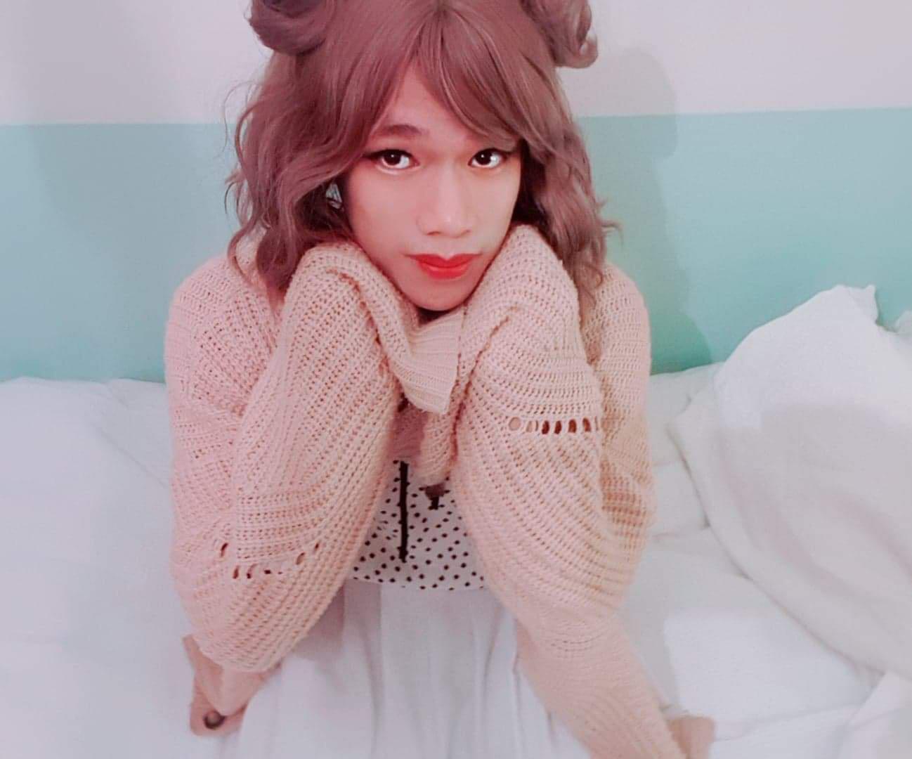 Wanna rp waking up with Ori? | Scrolller