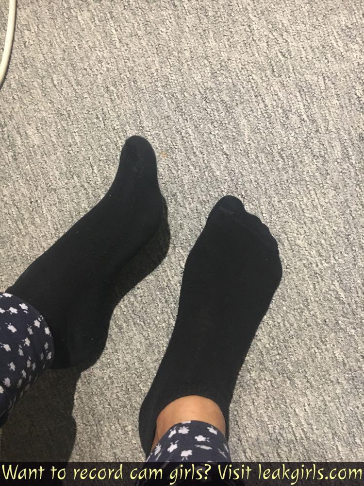 Wanna smell them? DMs are welcome | Scrolller