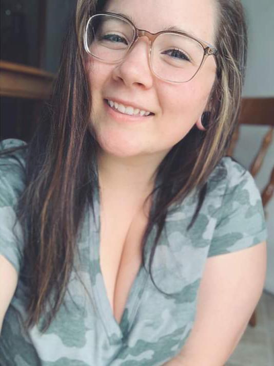 Wanna stroke to her with someone that recognizes her pm me | Scrolller