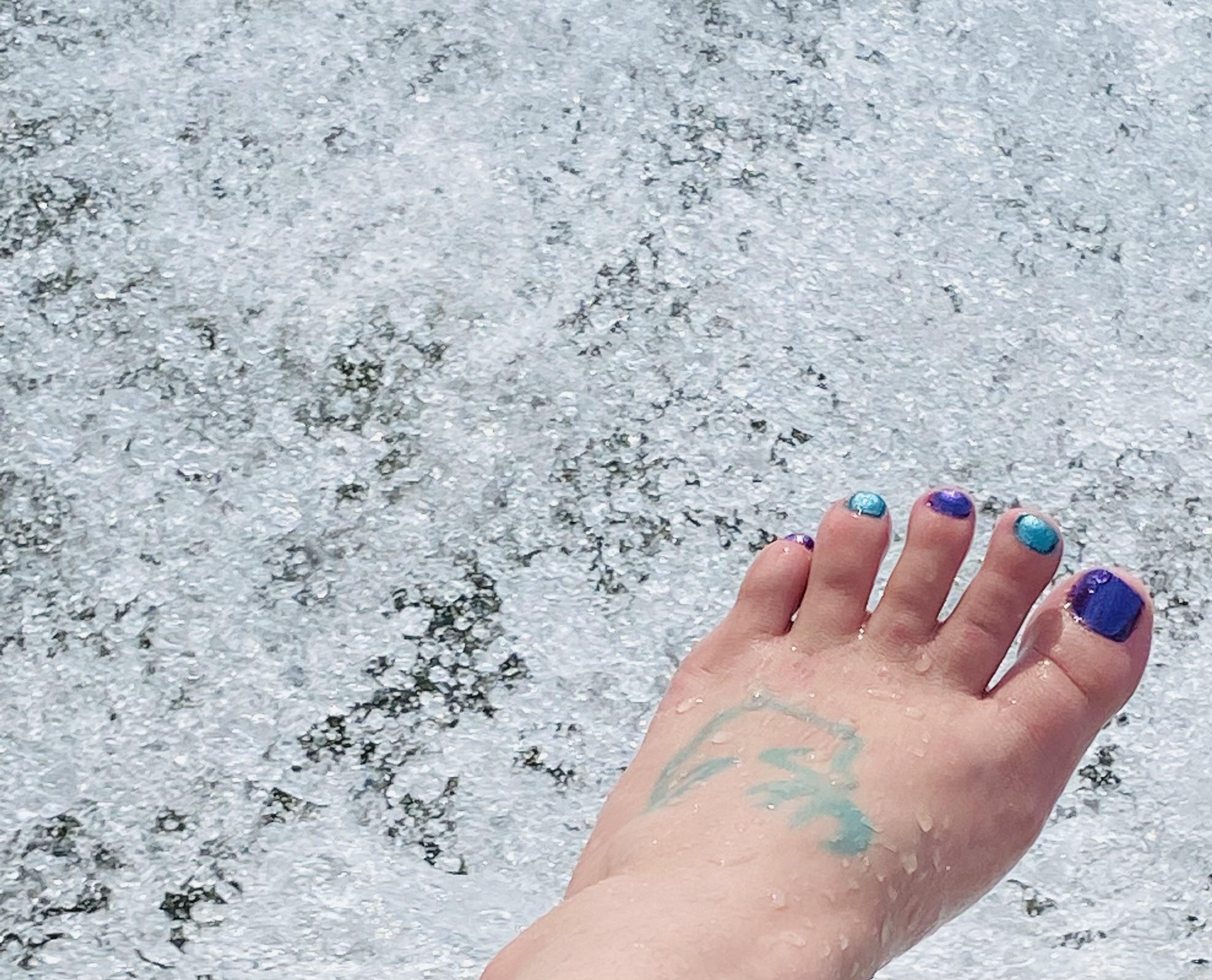 Want some feet in ur face ?😈 | Scrolller