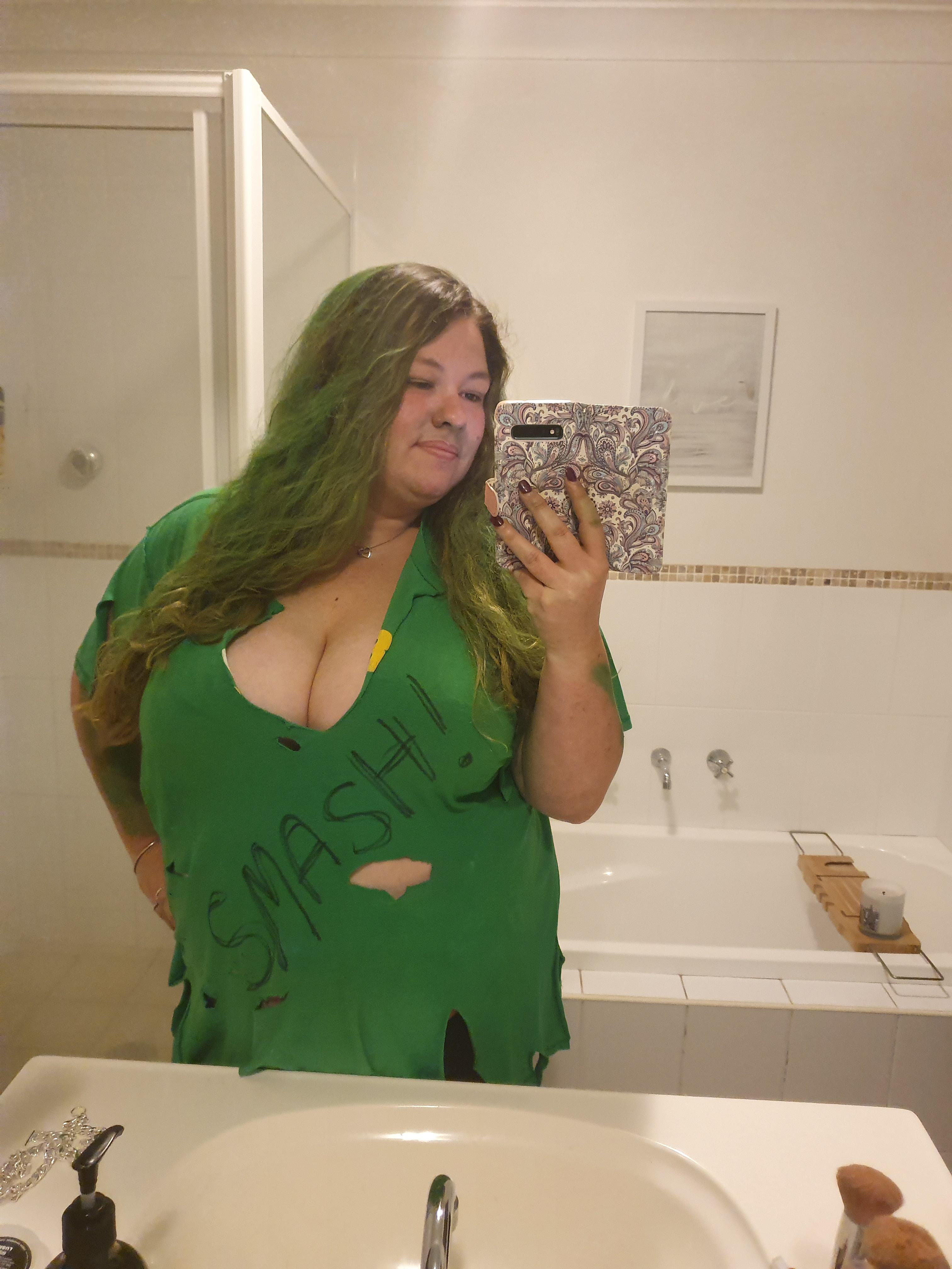 We all know that hulk smash... the question is, would you? 😉🤤😘 | Scrolller