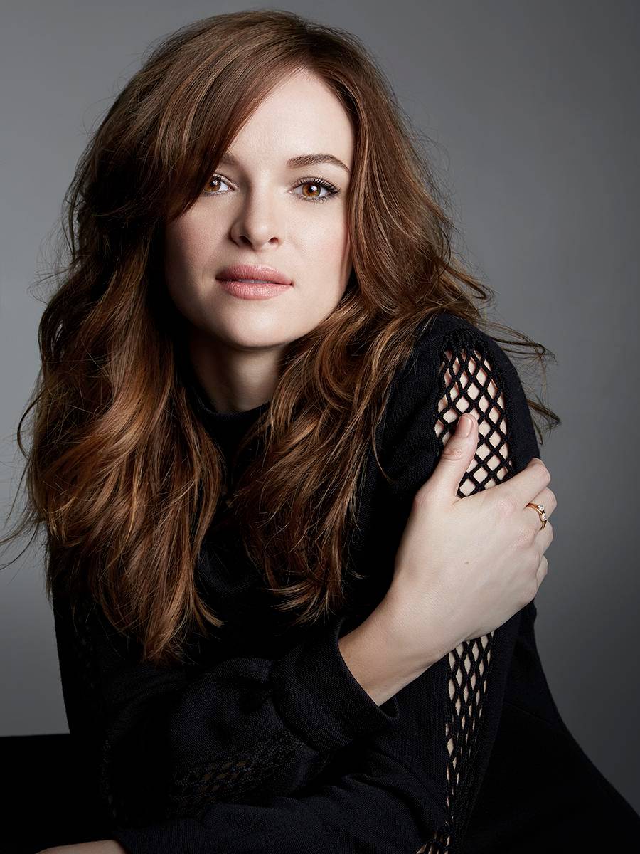 We Get It Danielle, You're Gorgeous | Scrolller