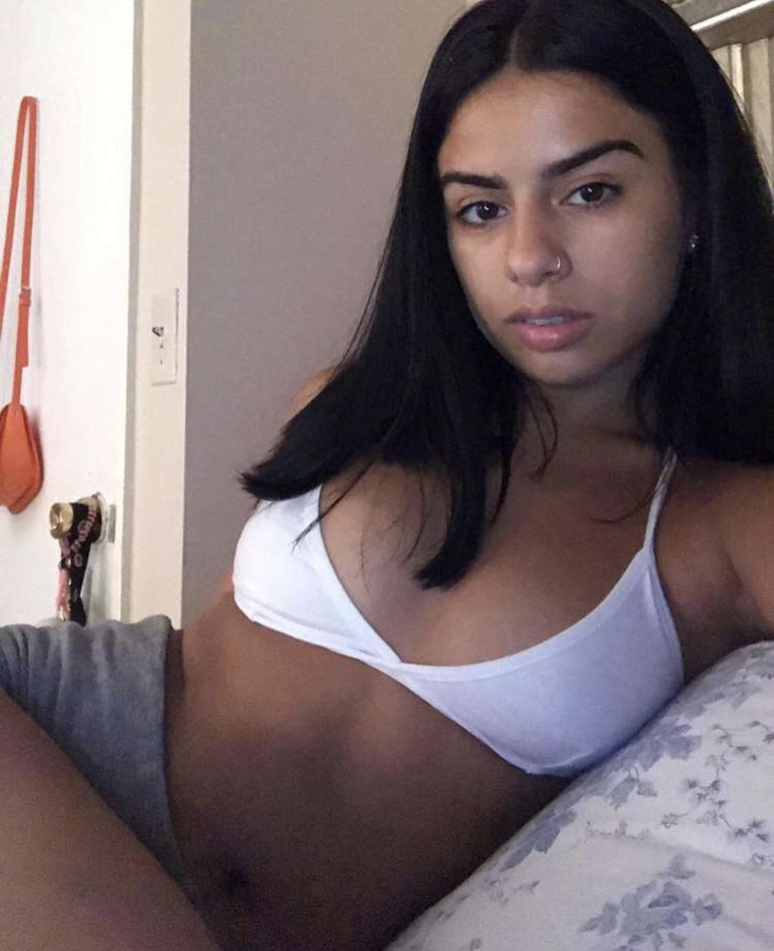 We need to get her to start an onlyfans | Scrolller