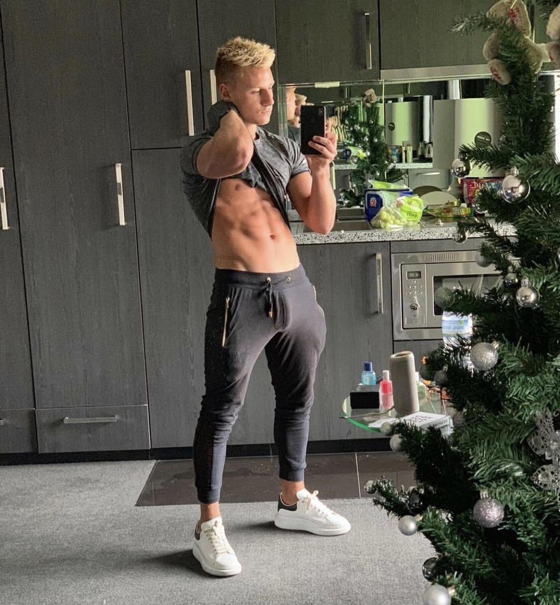 We Stan... Pm for more | Scrolller