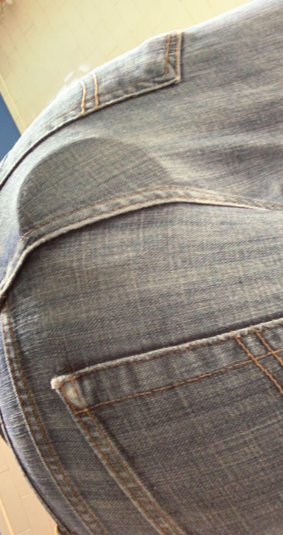 Wearing my favorite plug out in public | Scrolller