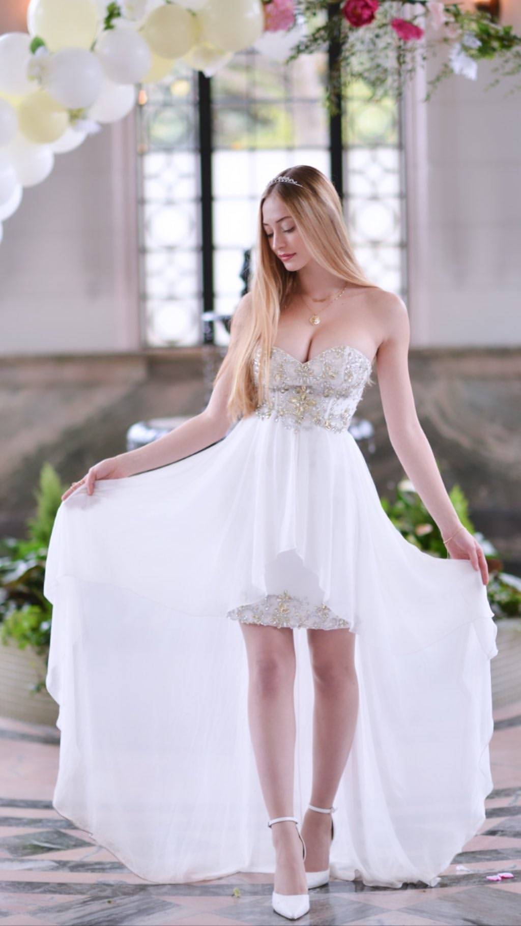 Wedding dress | Scrolller