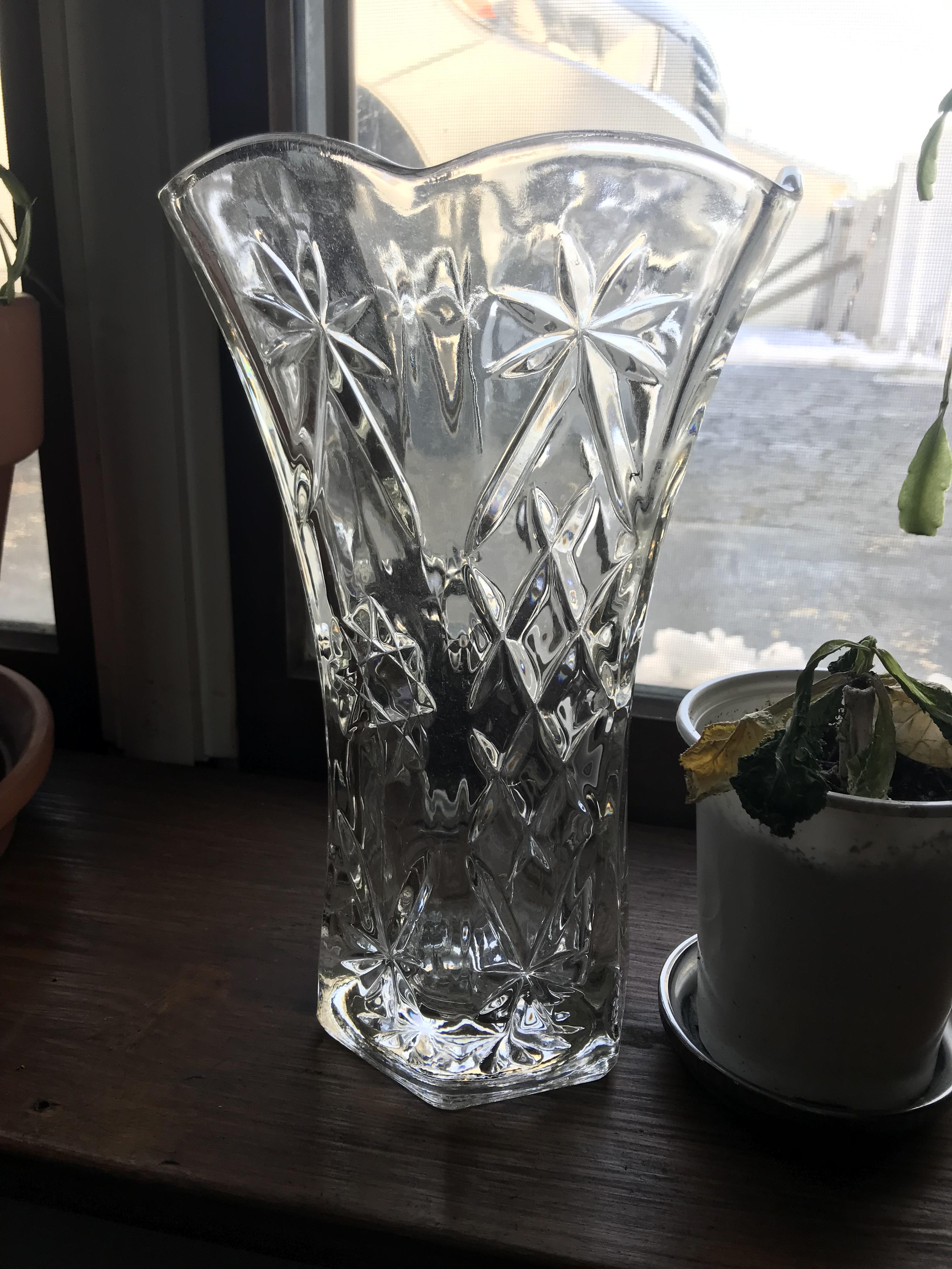 Welcome to a new era of r/vase | Scrolller