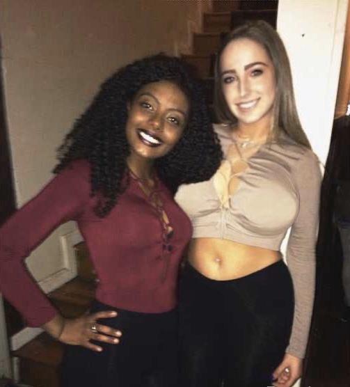 Well endowed college girl | Scrolller