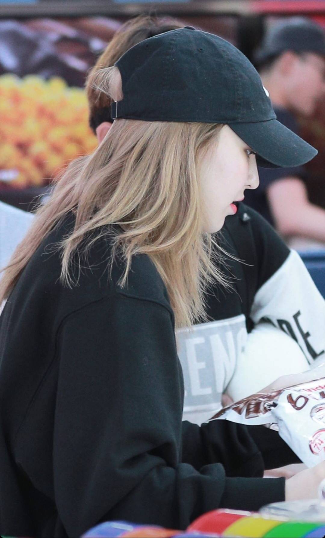 Wendy side profile | Scrolller