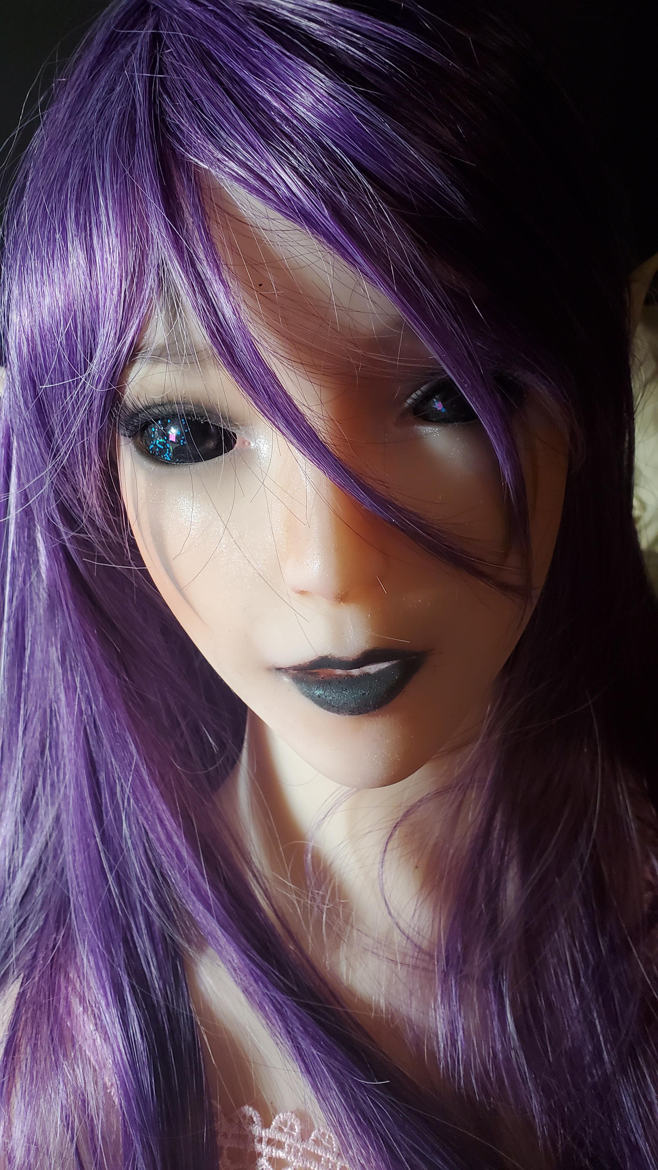 We're having fun with makeup tonight. SE Dolls 150cm/4ft9 E-cup Elf Princess Samantha | Scrolller