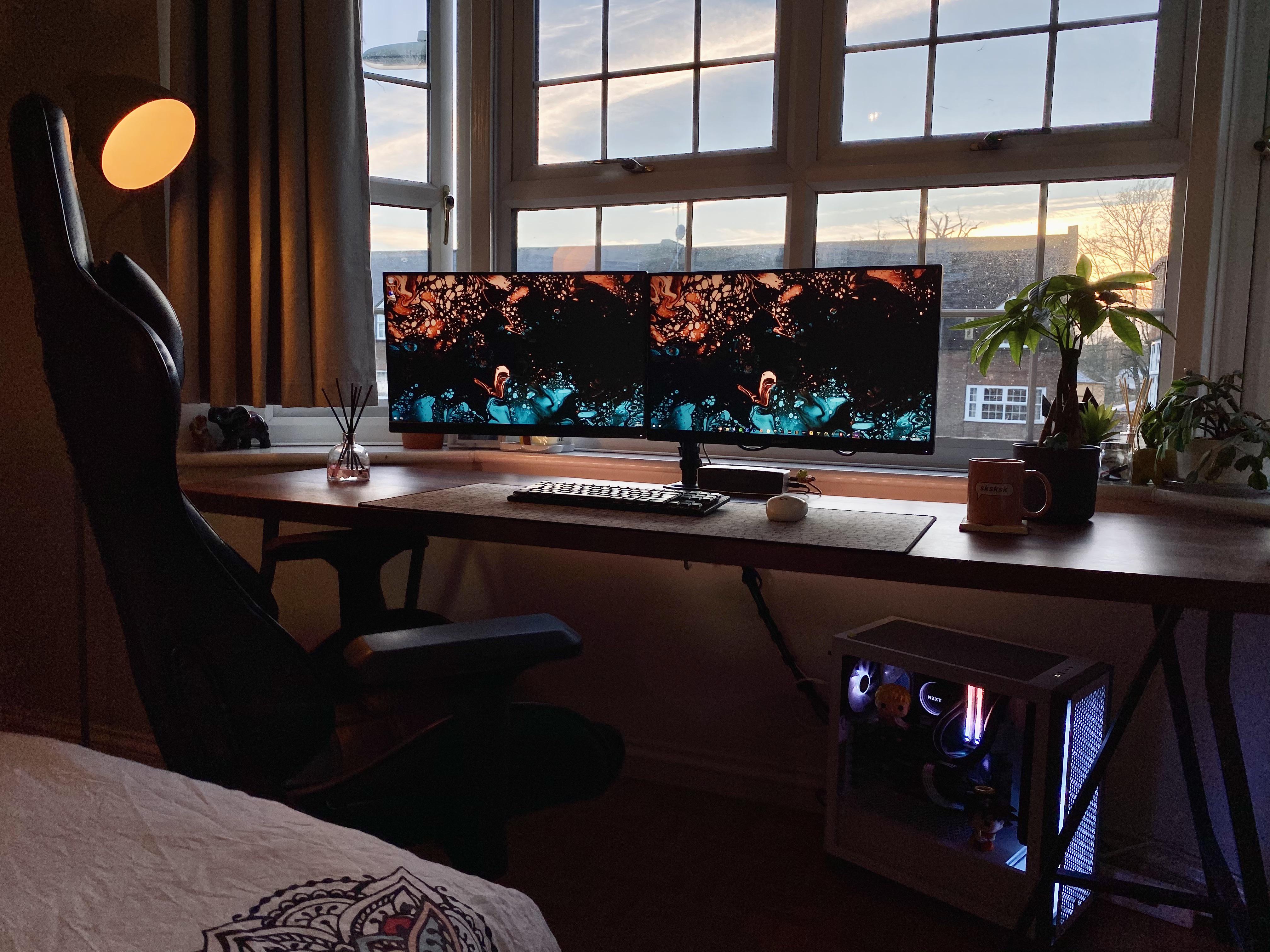 WFH can be pretty calm ⛅️ | Scrolller