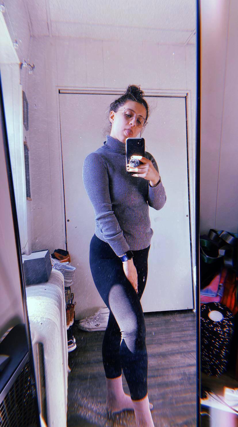 WFH vibes (over 18) | Scrolller