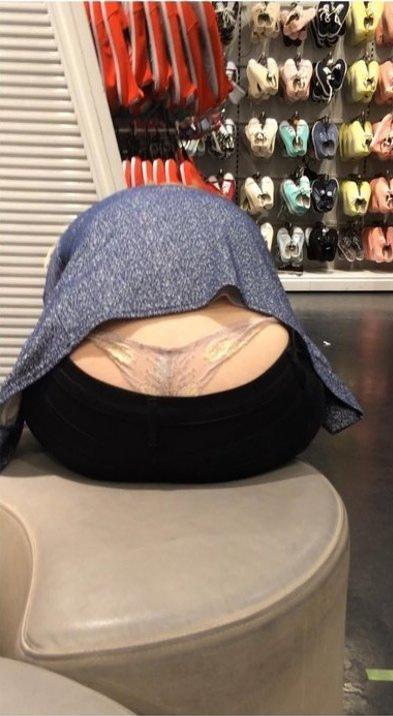 Whaletail while shopping | Scrolller