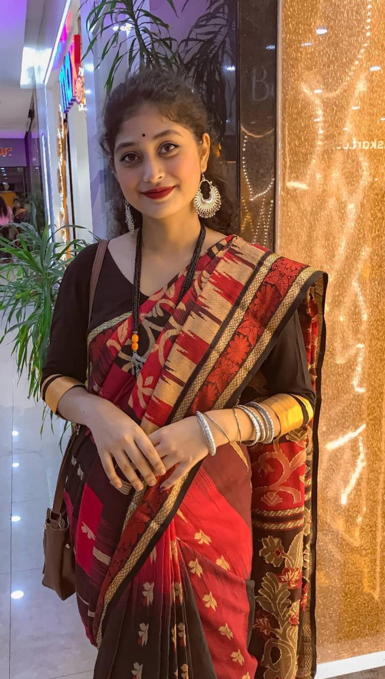 What do you all think of my sister? 🤤 | Scrolller