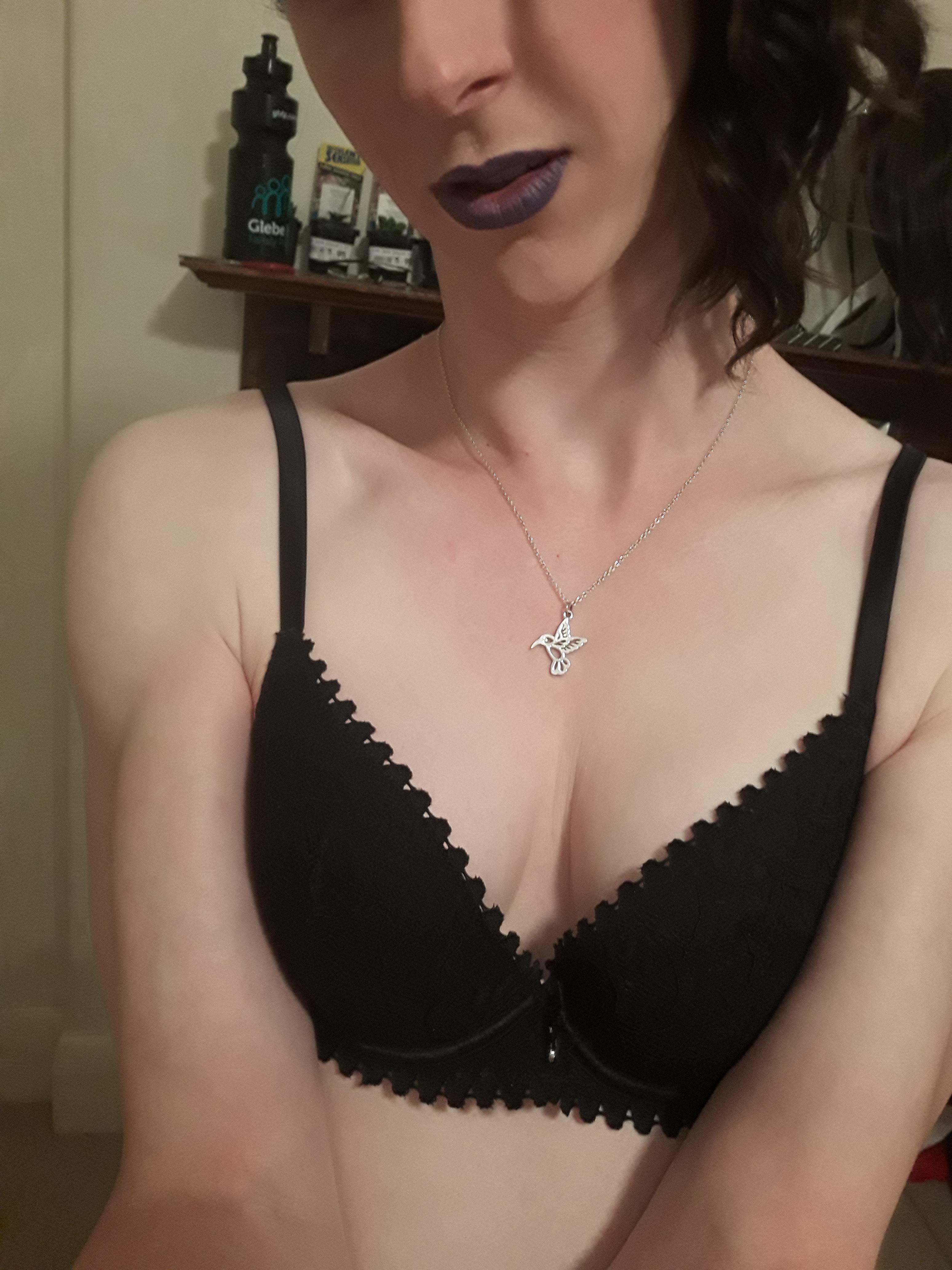 New bra, felt cute 🥰 | Scrolller