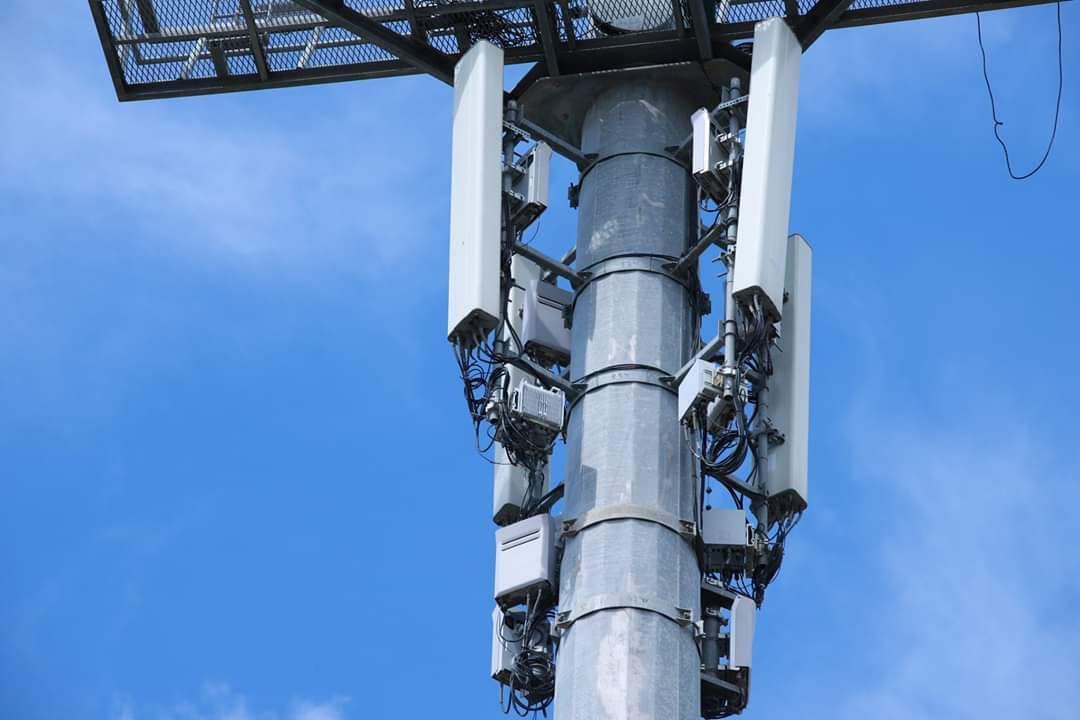 What type of Antenna is that? | Scrolller