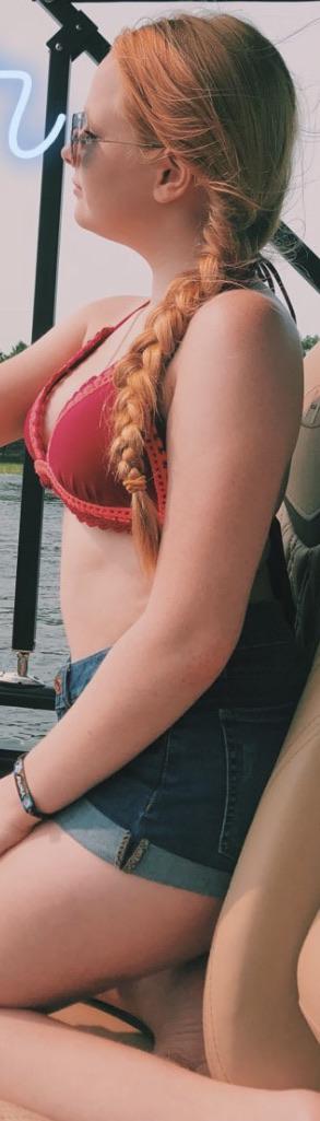 What would you guys do to this ginger slut? | Scrolller