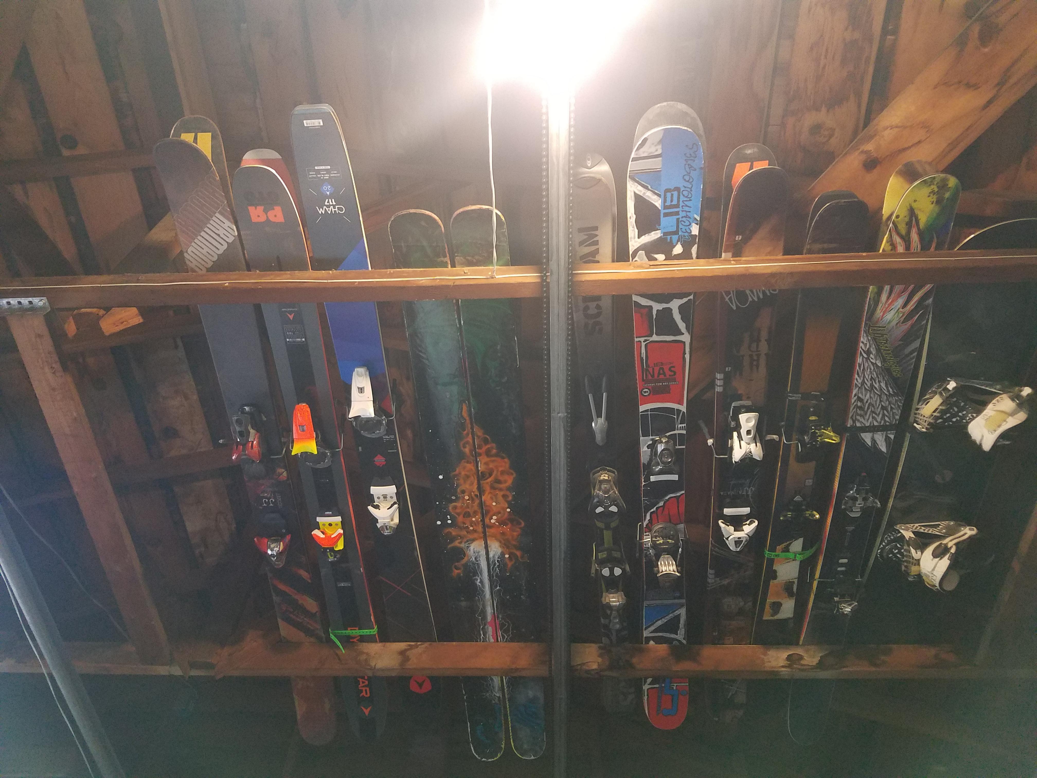 What's a Quiver? | Scrolller