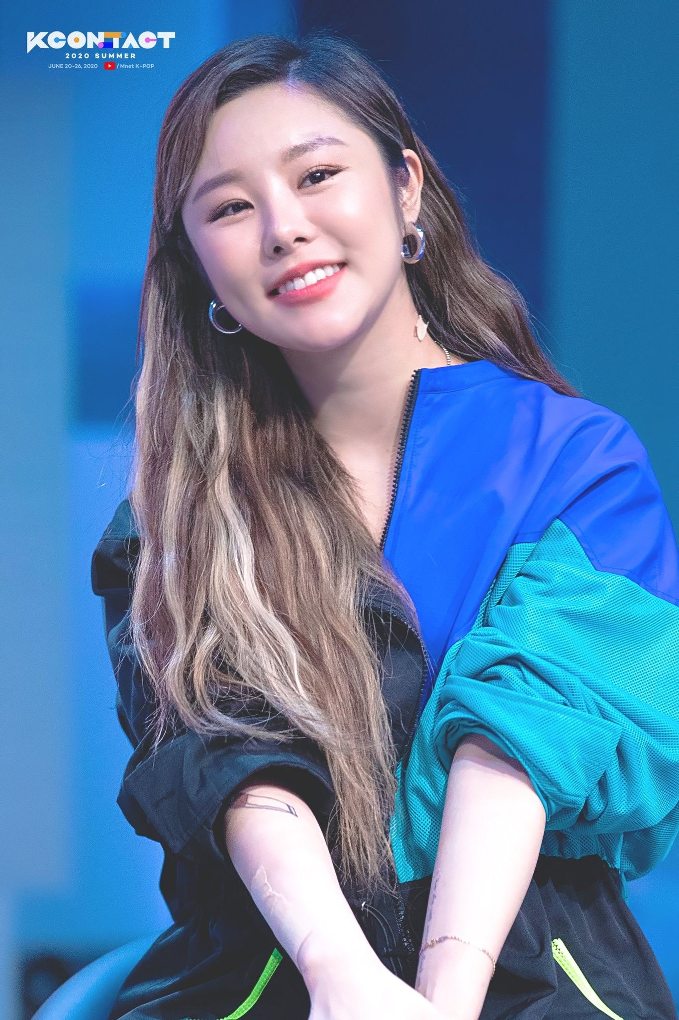 Wheein | Scrolller