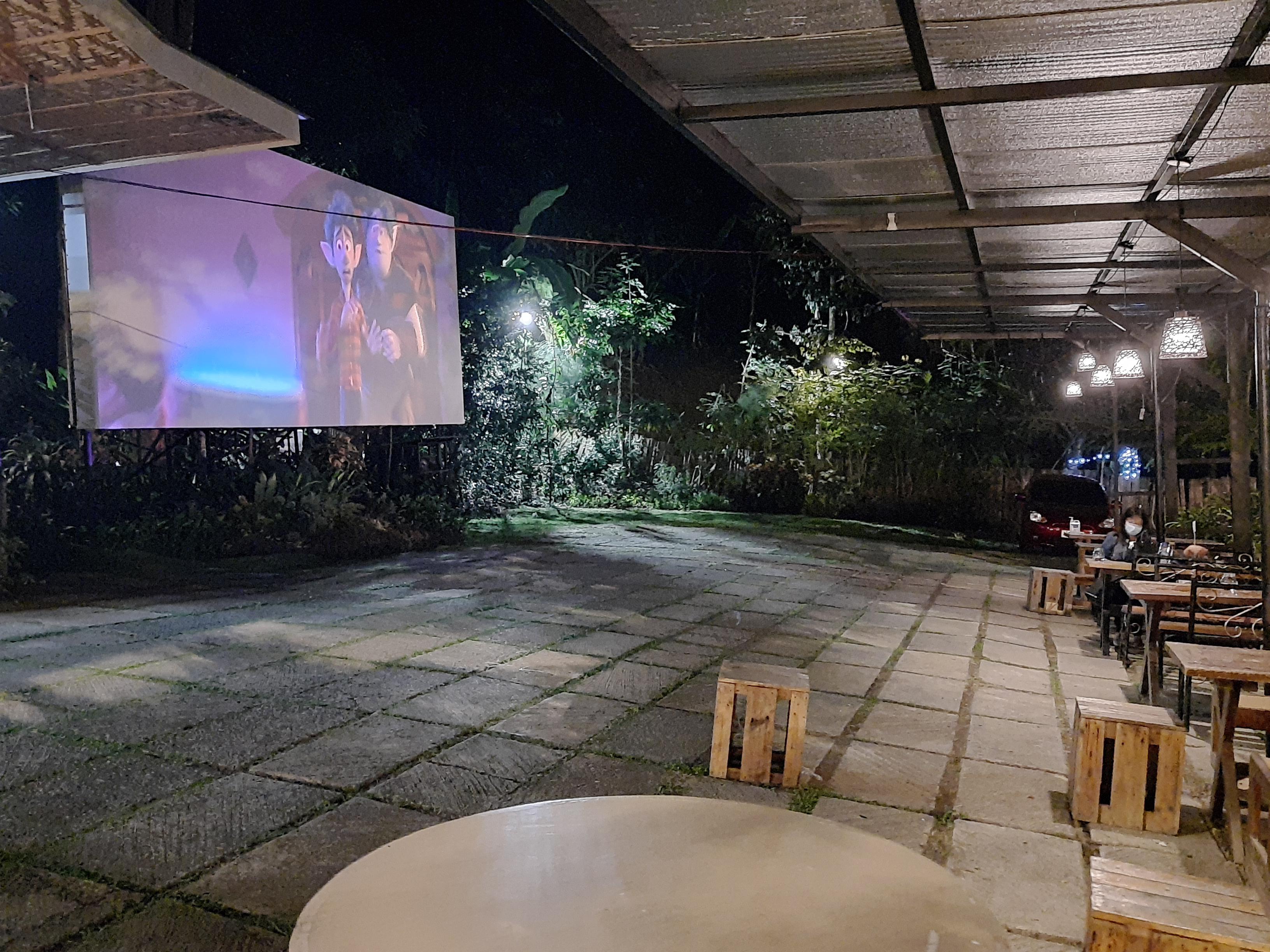 When you miss going to a cinema... | Scrolller