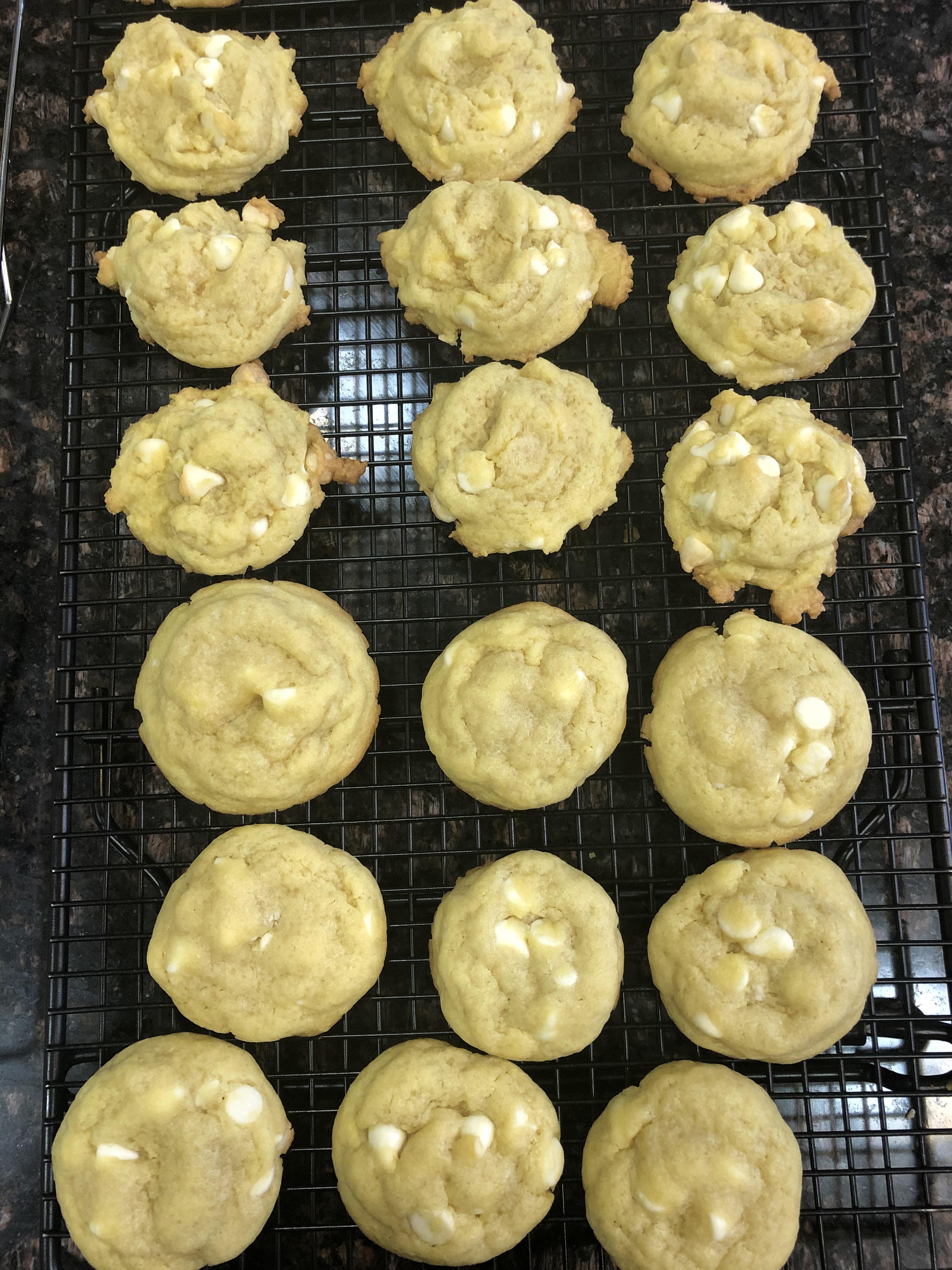 White Chocolate Lemon Cookies | Scrolller