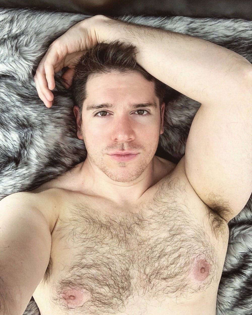 White god | Scrolller