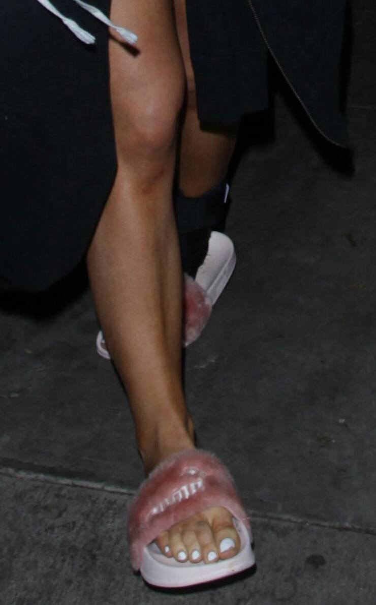 White Toenails | Scrolller