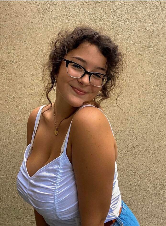 Discover more like Burstingout: White top and Related Content | Scrolller