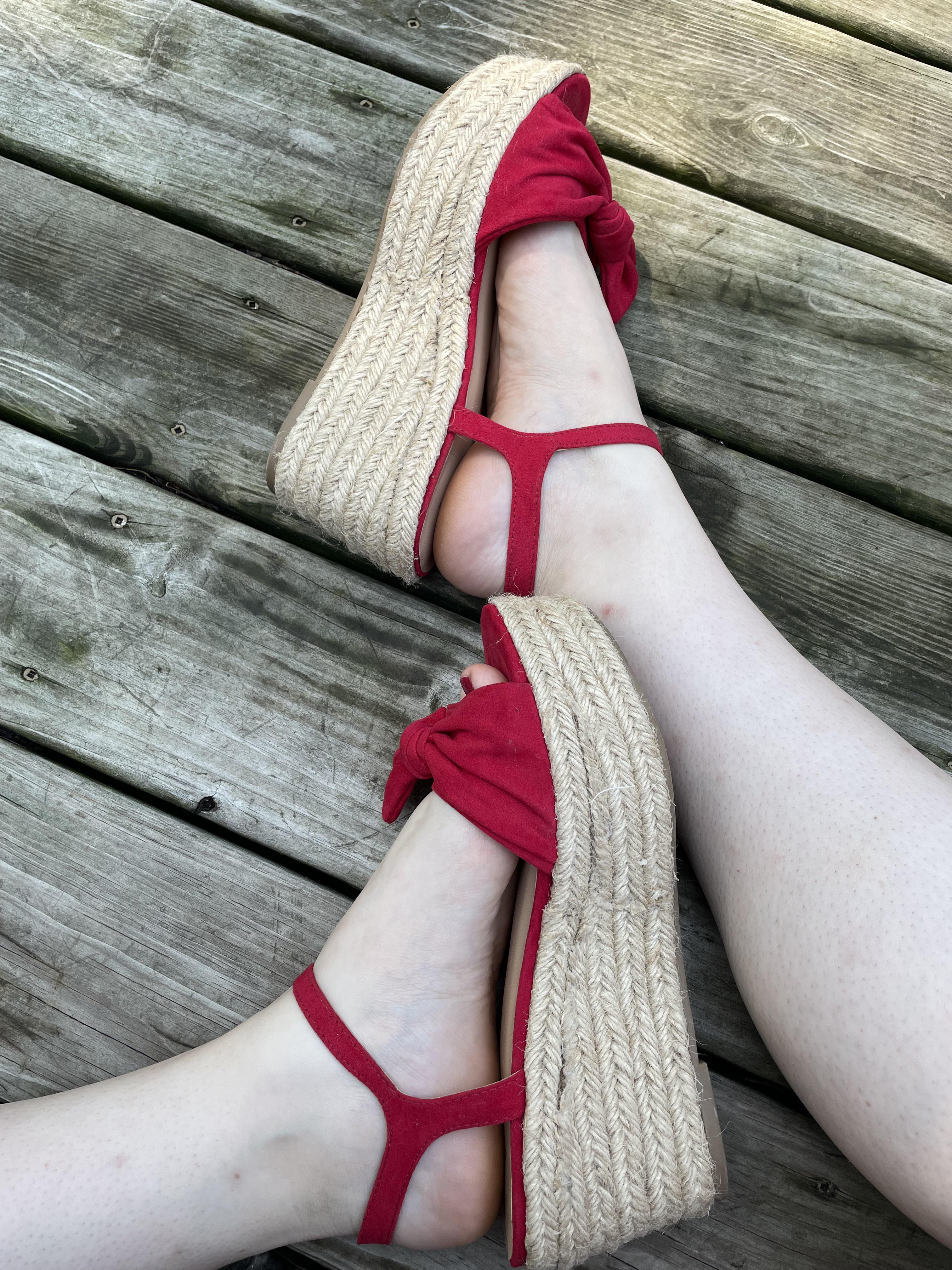 Who else can’t sleep? | Scrolller