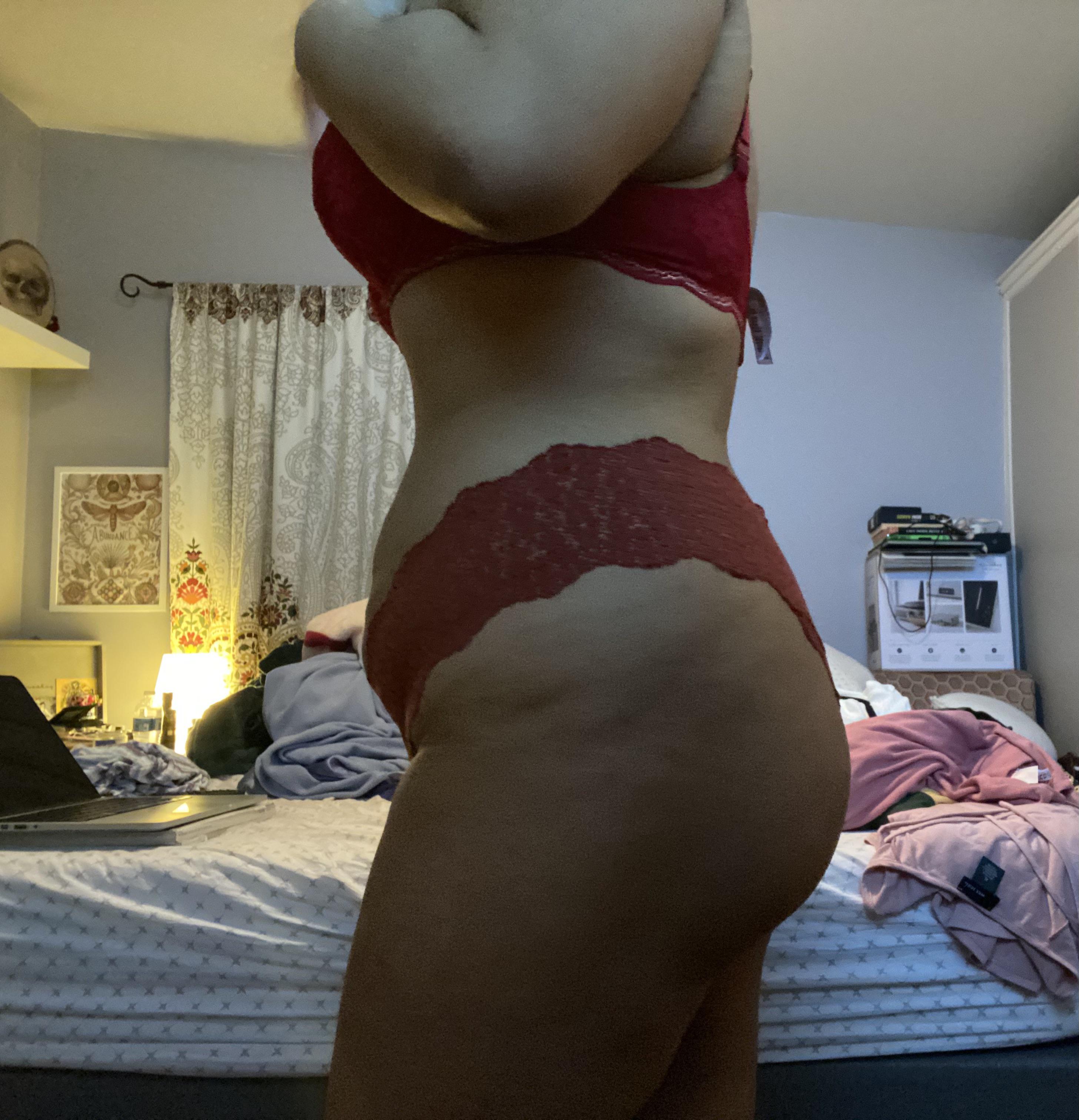 Who else can’t sleep? | Scrolller