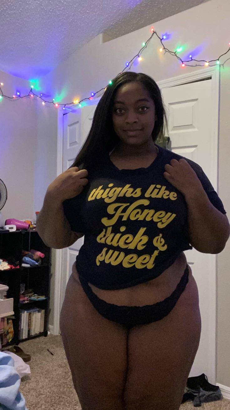 Thicker than some honey In a honeycomb💋 | Scrolller