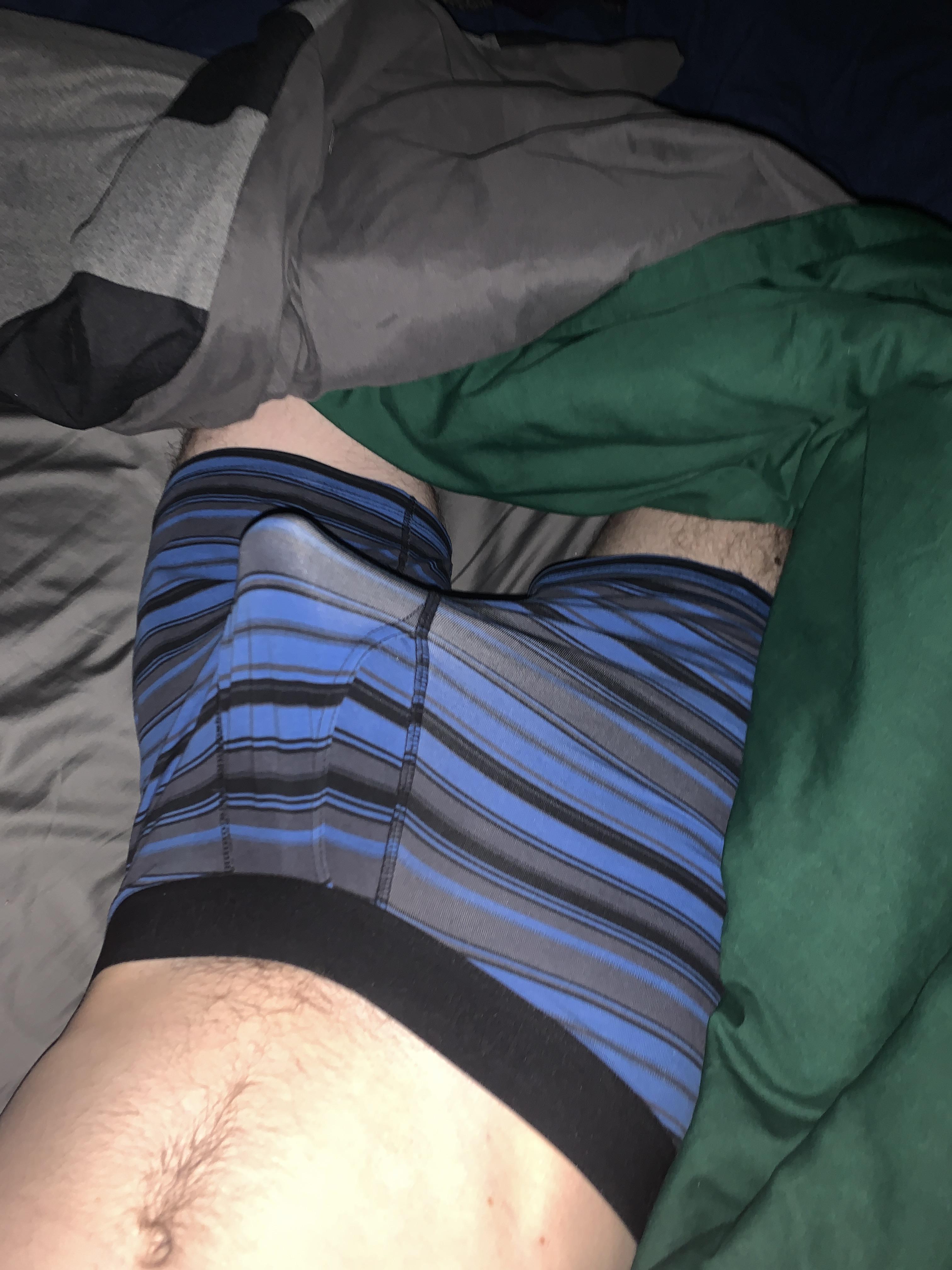 Who’s trying to lay in bed with me?! DMs open. | Scrolller