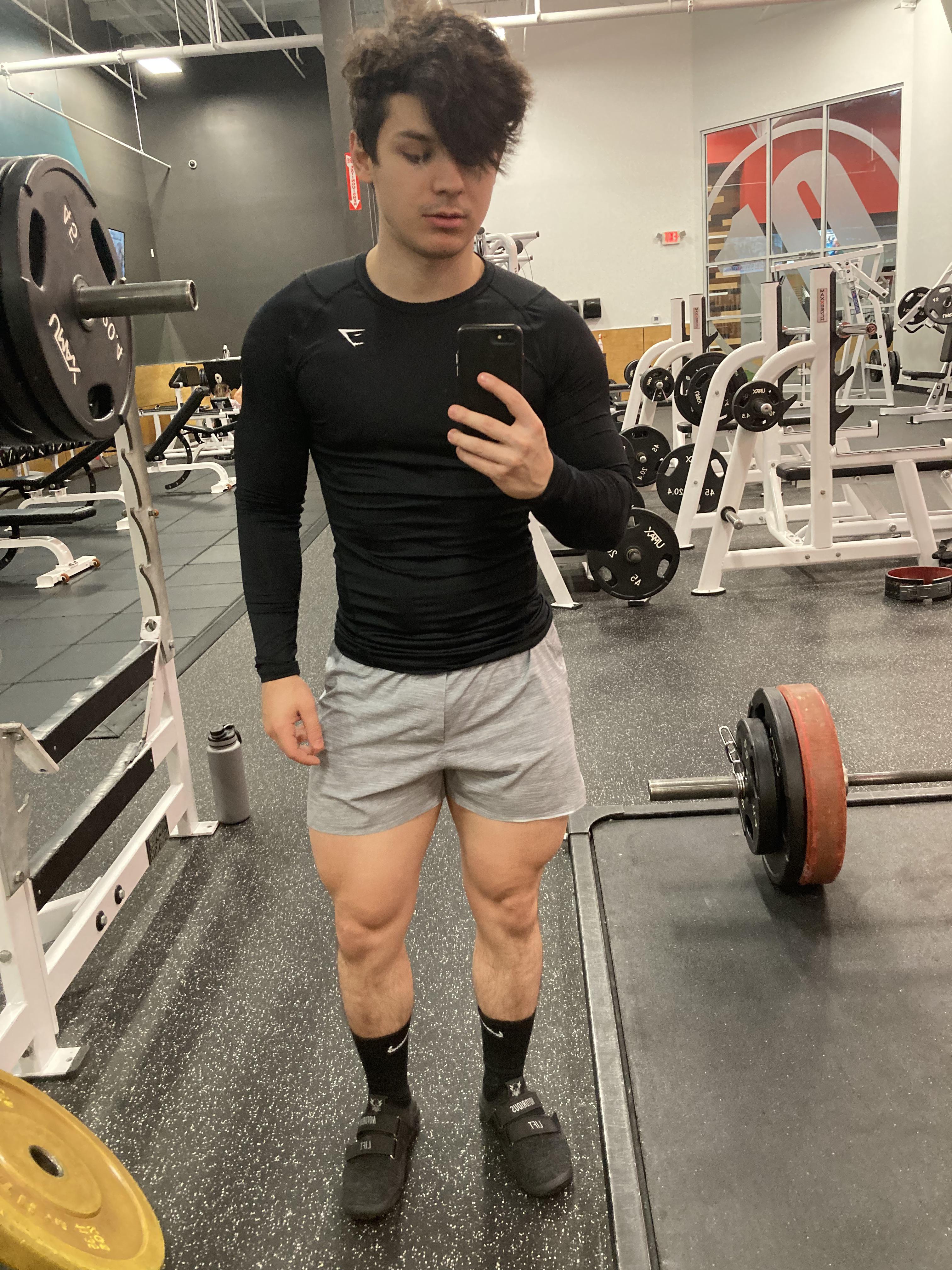 Who wants me to squeeze their head | Scrolller