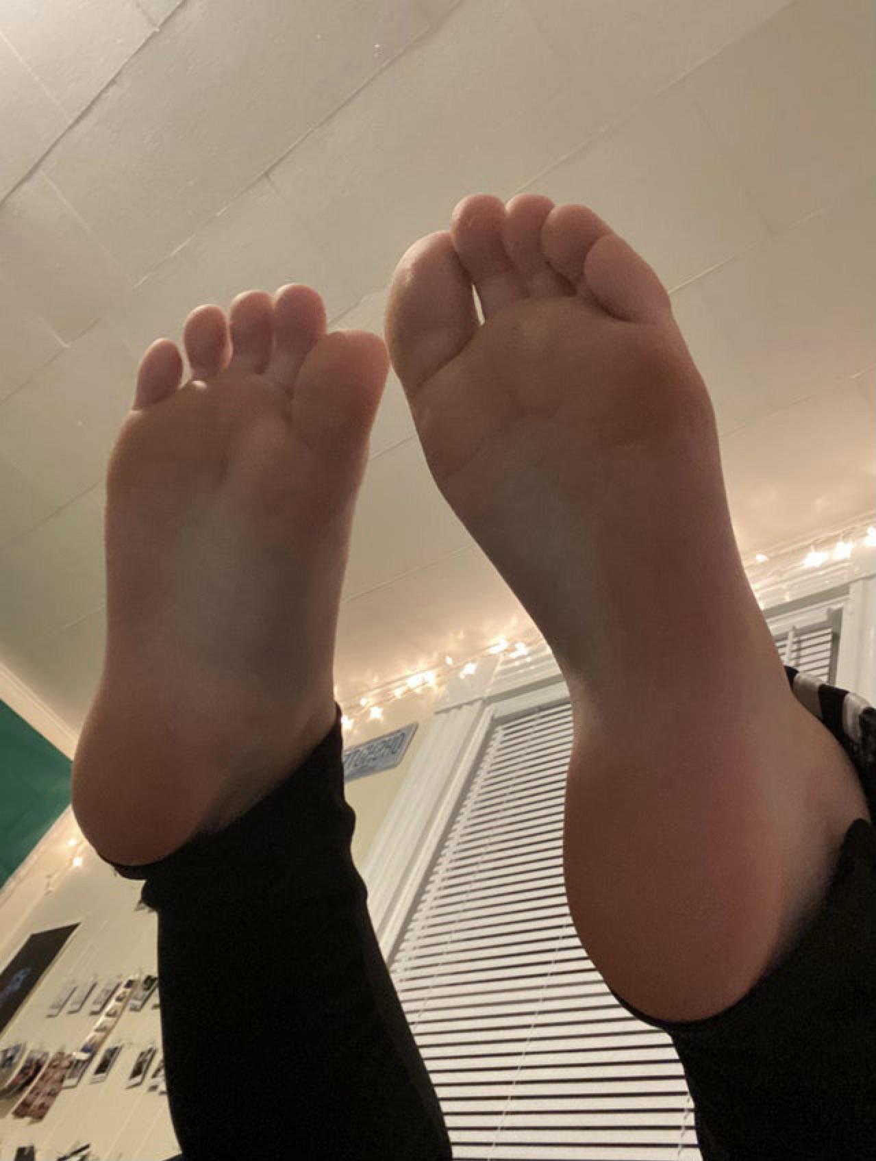 who wants more of my soles ?? | Scrolller