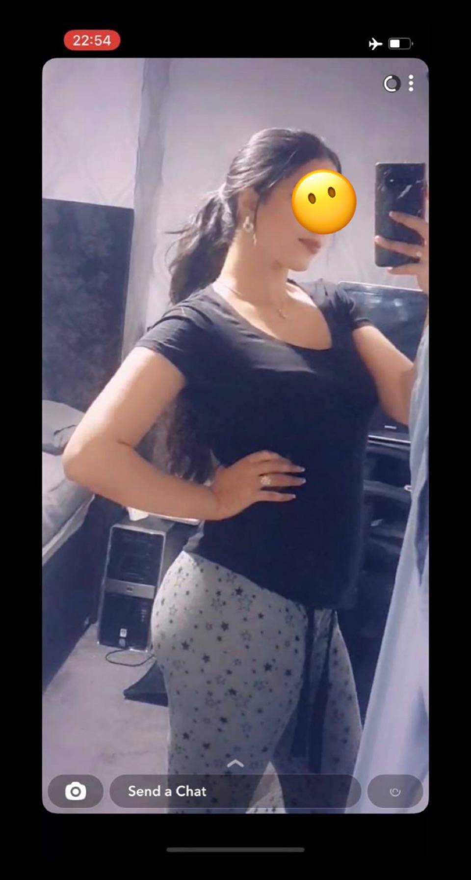 Who wants more of this hoejabi beauty? | Scrolller