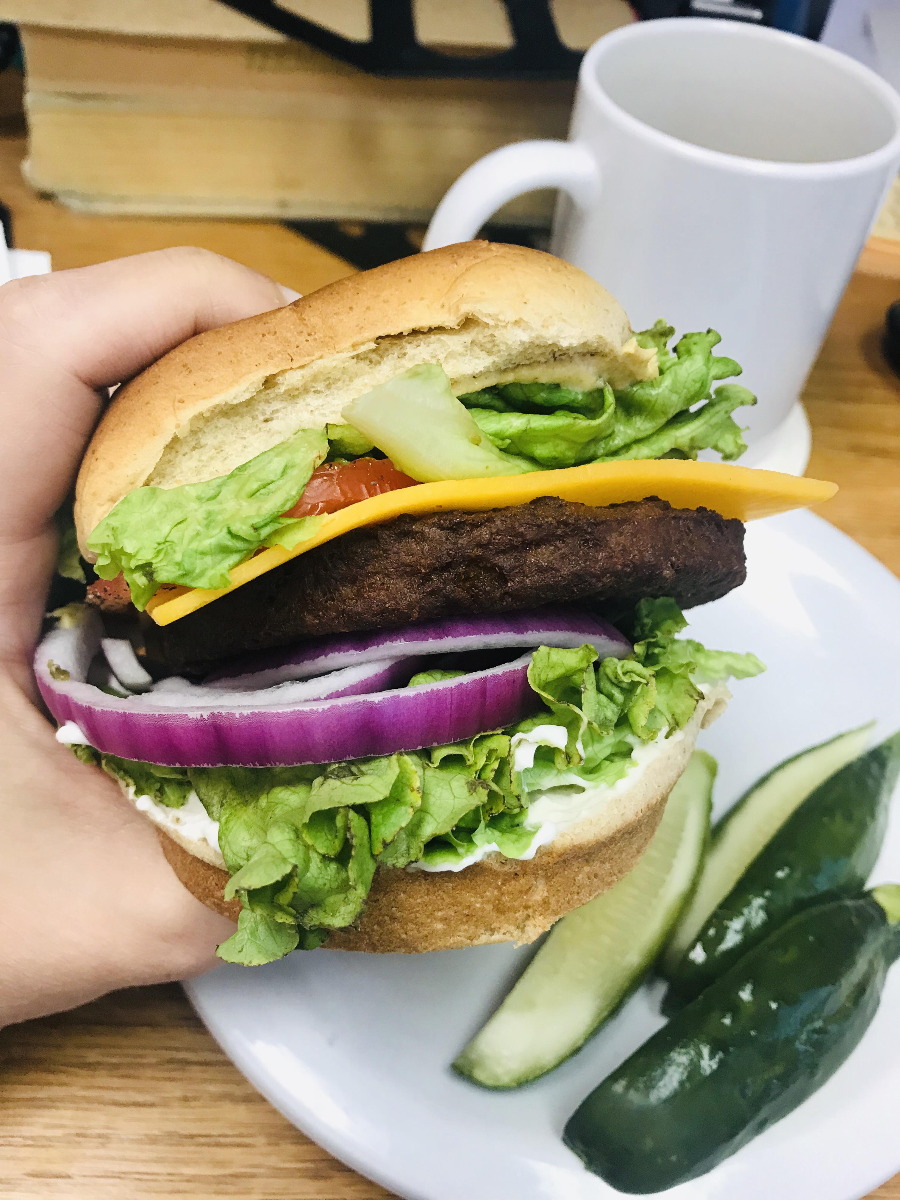 Whopping veggie burger with the works for 290 calories | Scrolller