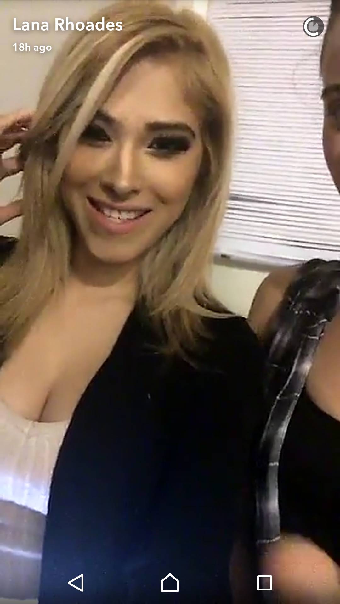 Who's she? | Scrolller