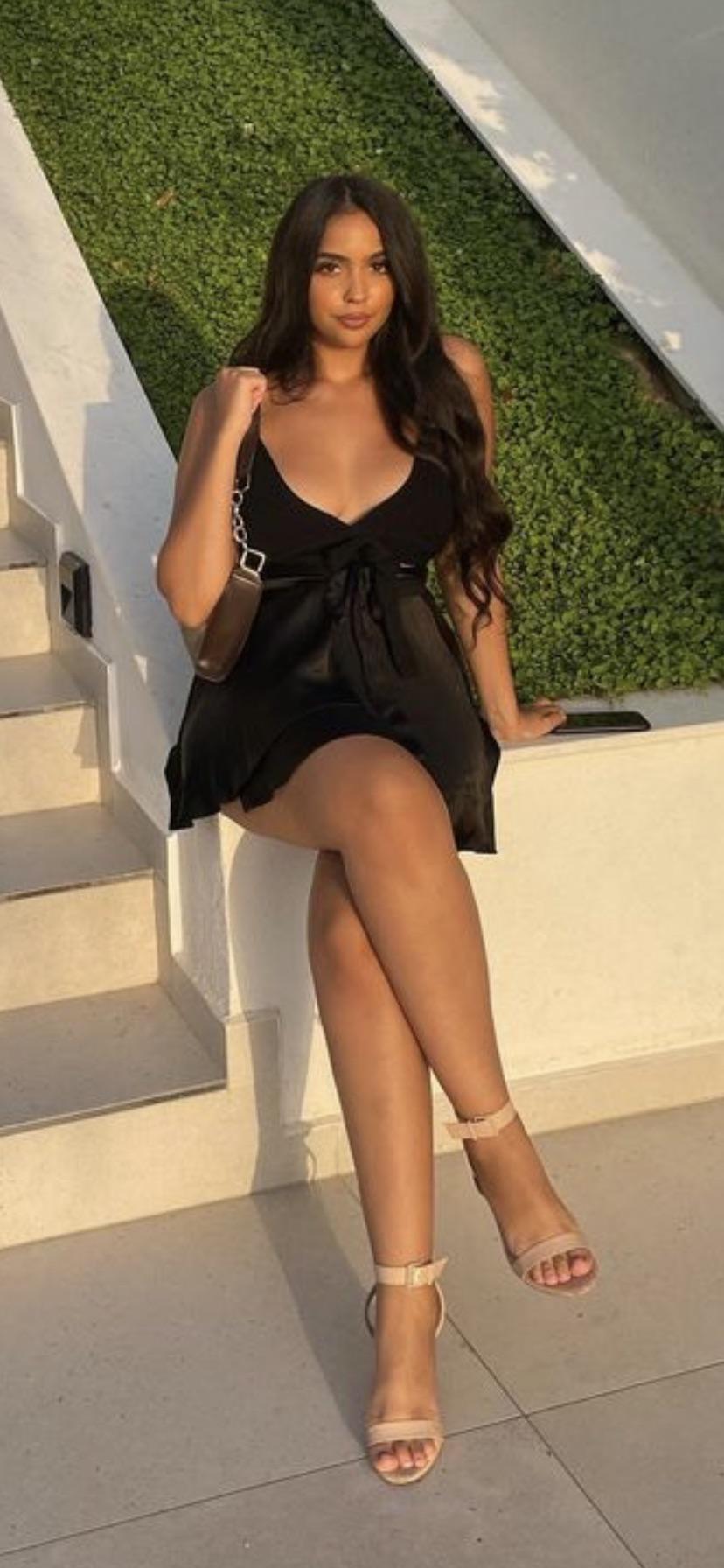 Wie findet ihr diese geile Marokkanerin? 🤤💦 | Scrolller