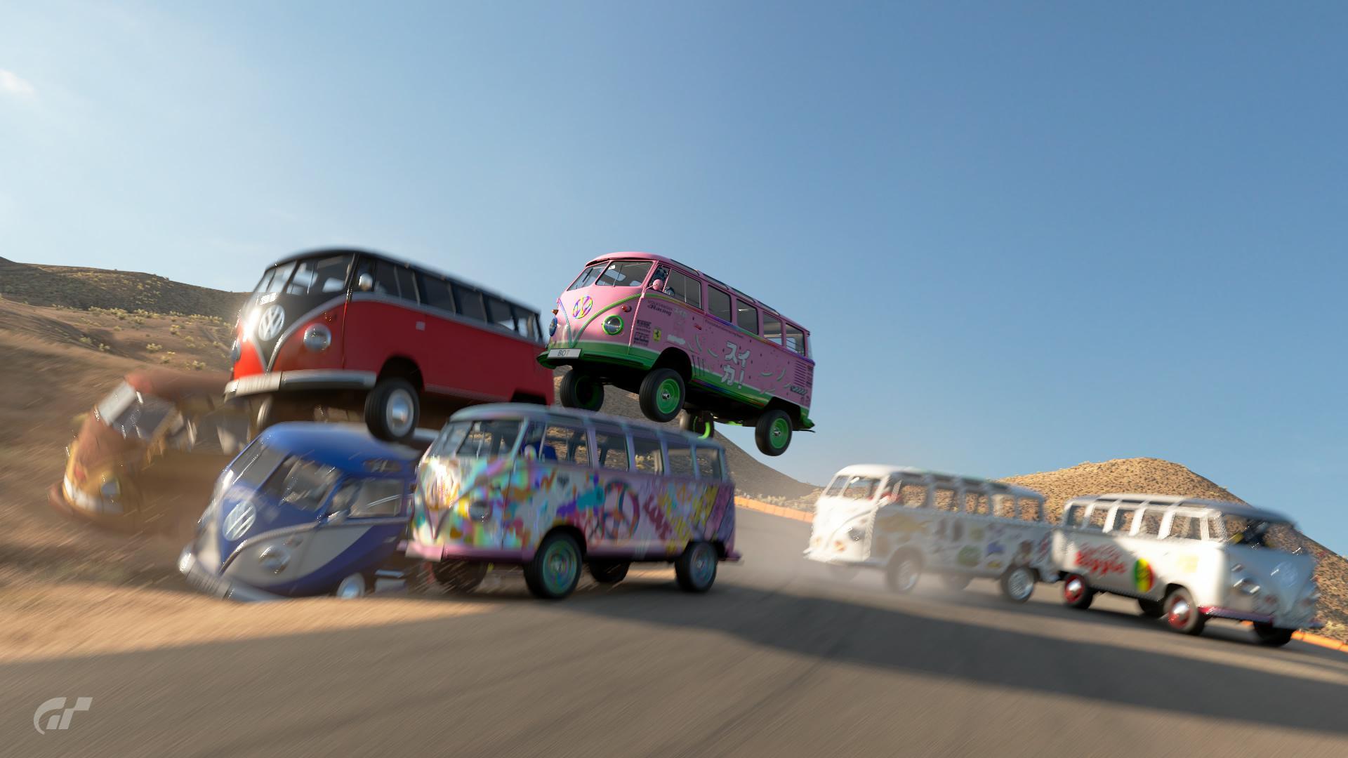 Wild sambabus racing | Scrolller